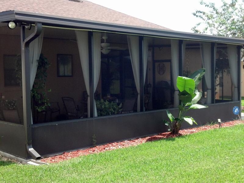 Screen Enclosures - Screen Rooms - Screen Rooms - Gutters - Awnings ...
